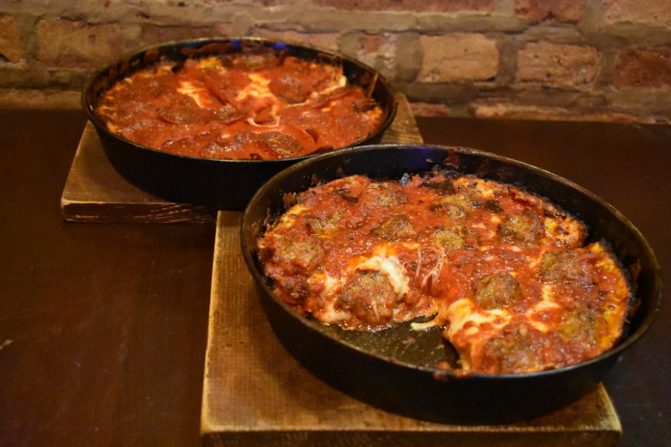 How To Make Deep Dish Pizza Pequods Pizza